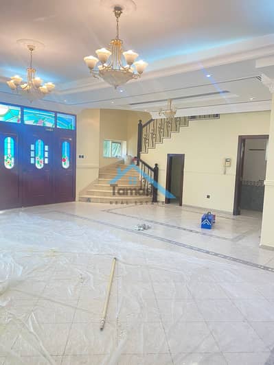 Two-story villa for sale in Al Baraha. Features include: 4 master ...
