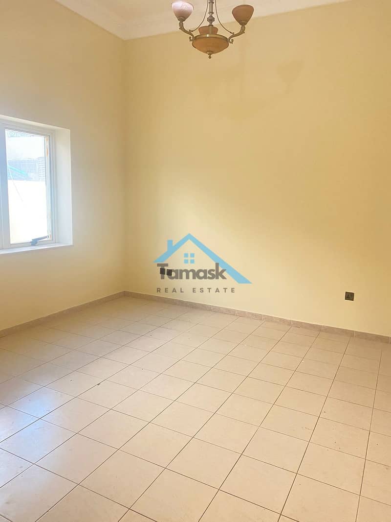 Two-story villa for sale in Al Baraha. Features include: 4 master ...