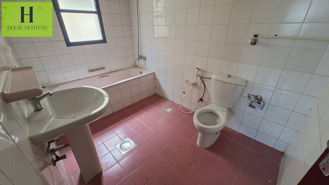 3BR/ Split Ac/ Balcony And Sew View | Bayut.com