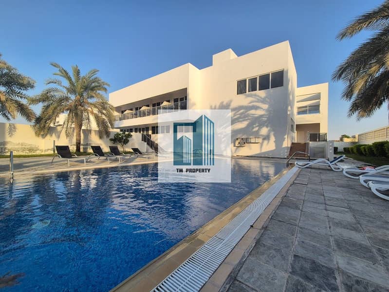 Villa Huge Size | 7 bedroom | Built-in LIFT Inside | 4 Parking | All ...