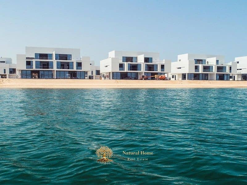 Immediate handover and unlimited luxury! Luxurious 5-bedroom villa with ...