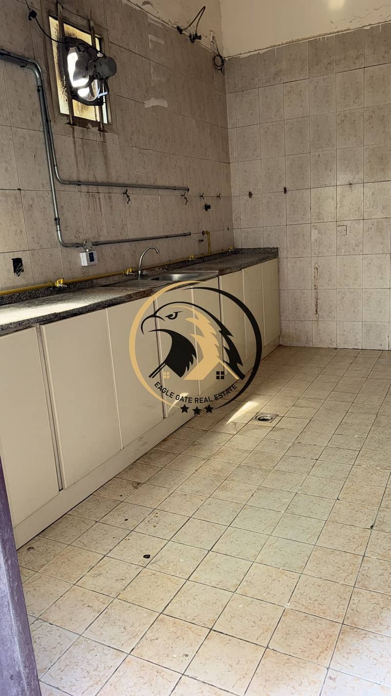 90 Rooms Building Labour Camp With 10 People Capacity Very Well ...