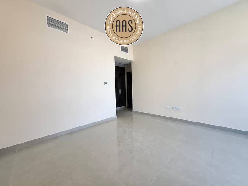 Full open view Near to Zulekha hospital huge 2bhk with Store room all ...