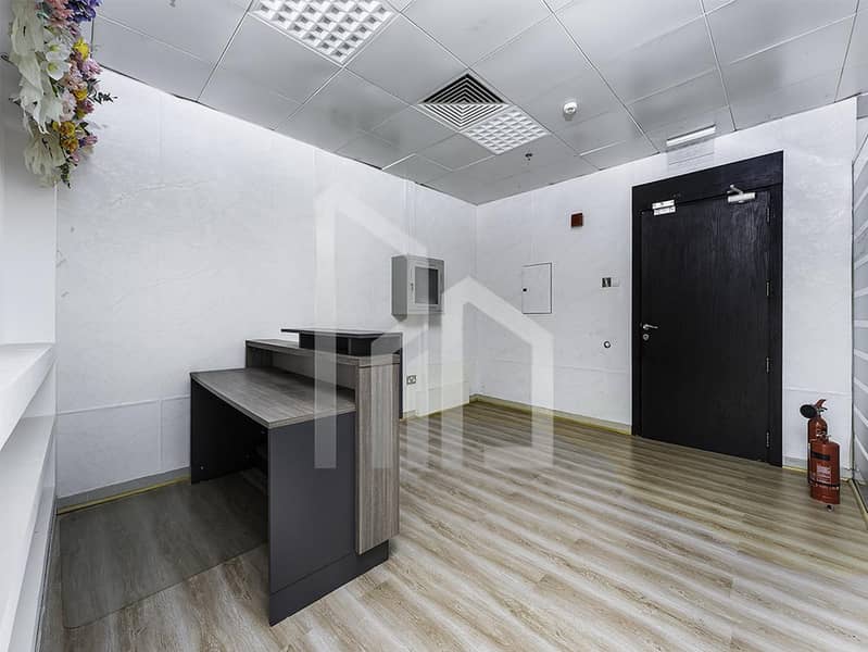 Fitted with Partitions | Wet Pantry | High Floor | Bayut.com