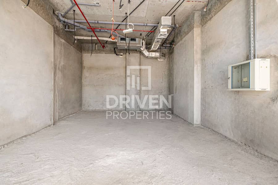 More Options | Vacant | High-Visibility Retail | Bayut.com