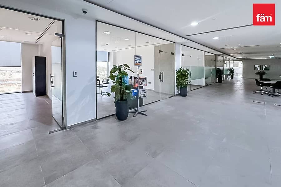 Spacious Luxurious Office In Executive Building | Bayut.com