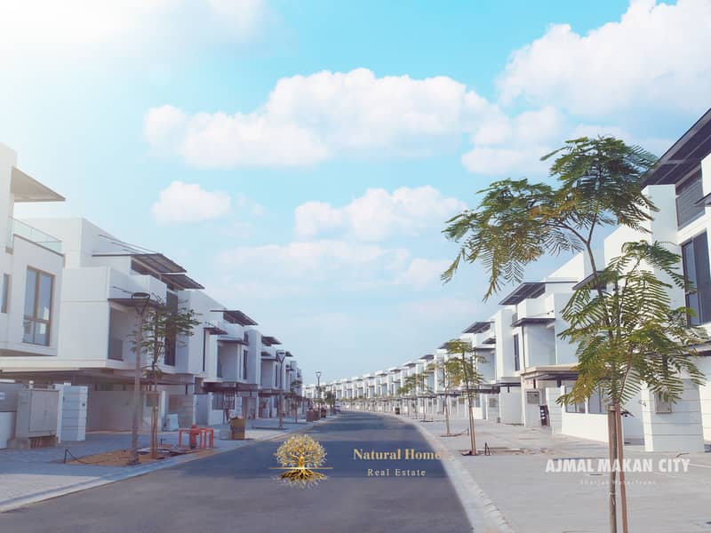 Beach View | High ROI Sun Island Villa | Freehold | Prime Waterfront ...