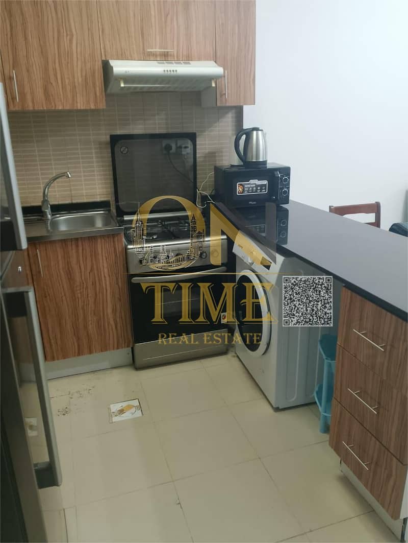 Side view / Close to the mosque, park, and all daily services ...