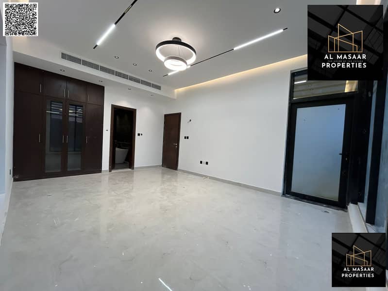 Luxury villa with a modern design, 5000 sq ft, with a garden, behind ...