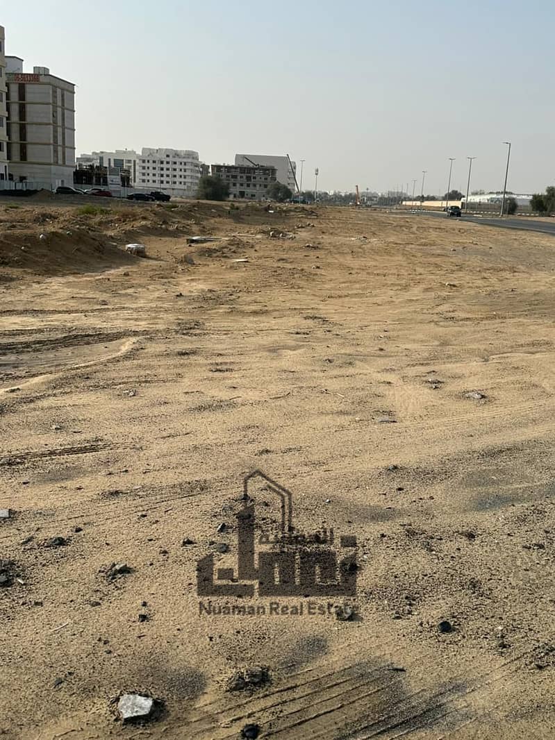 An exceptional investment opportunity to own a large-scale plot with ...