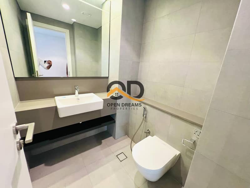 Corner 3bhk Brand new Apartment with hot price| Aljada The gate | Bayut.com