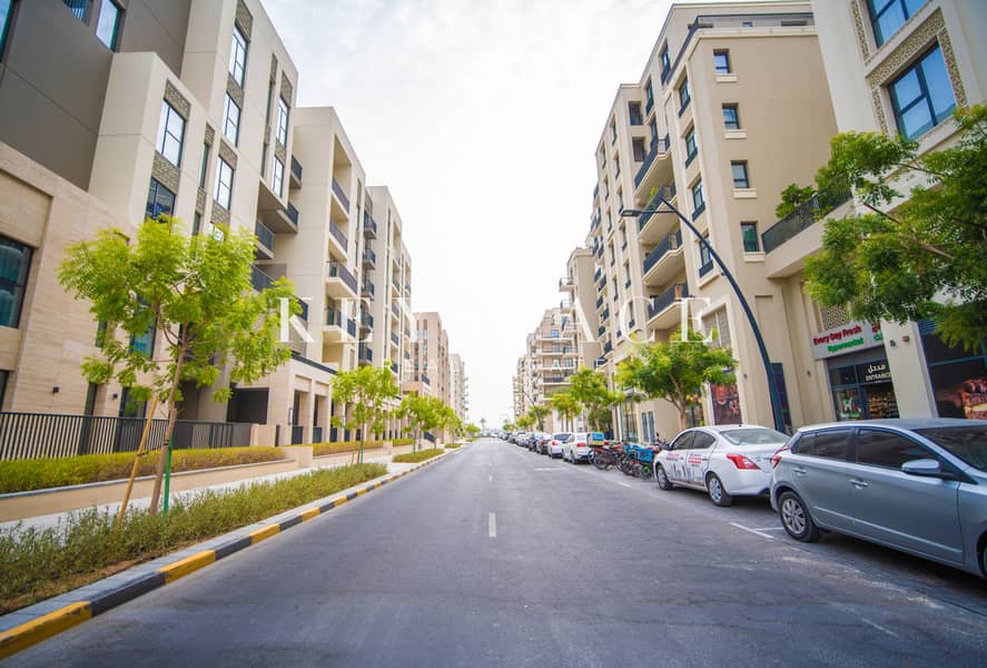 Signature Waterfront Apartment | Full-Width Ocean Panorama | Vacant ...