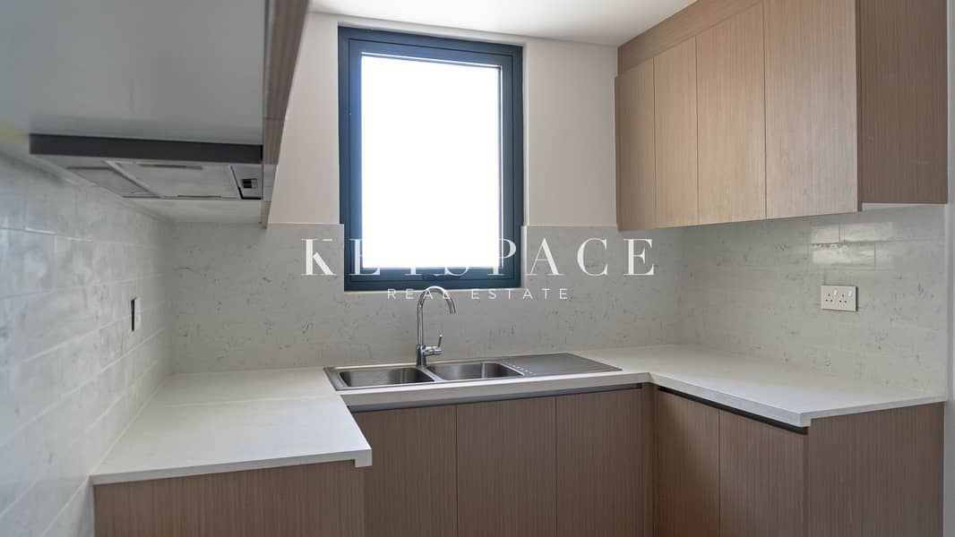 Exclusive Horizon-View Residence | Fully Upgraded Interiors | Move-In ...