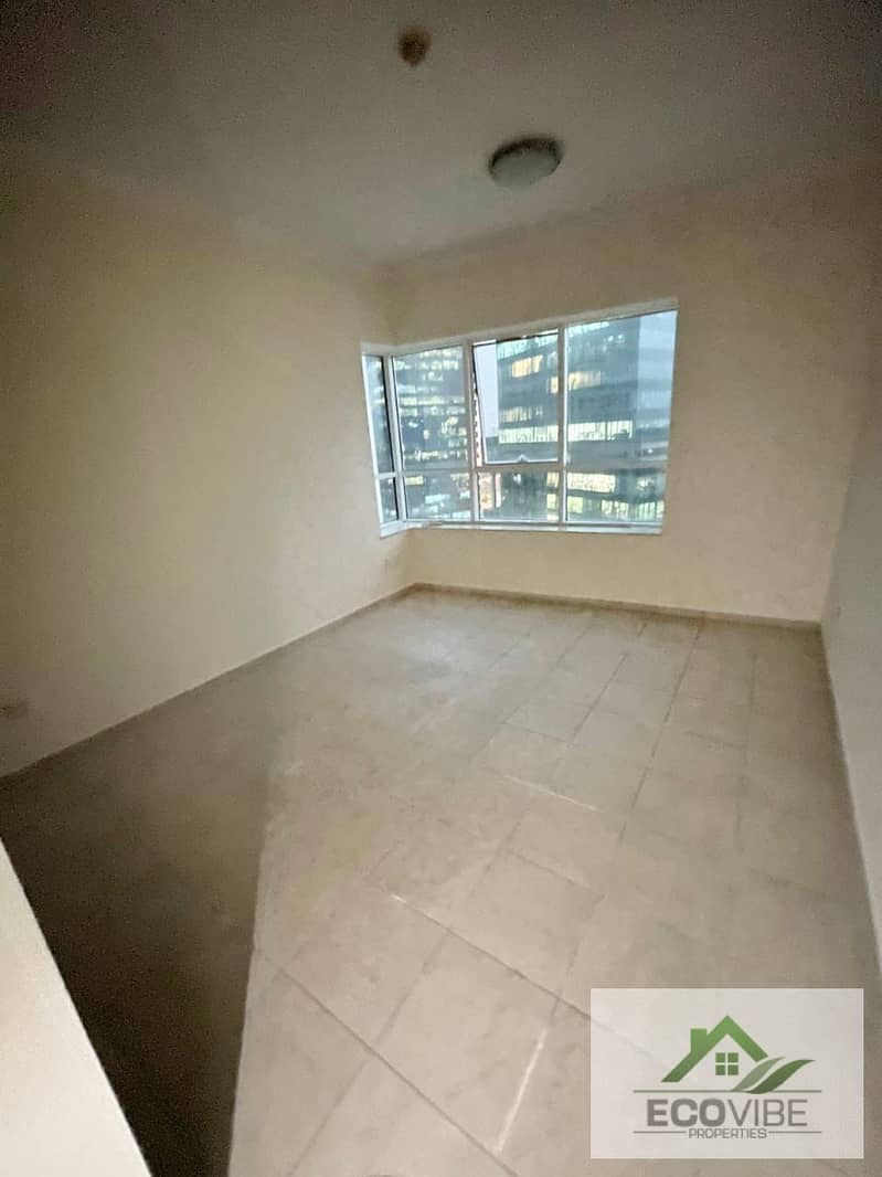 Spacious 805 Sqft 1BHK in V3 Tower | Higher Floor | Freshly Painted ...