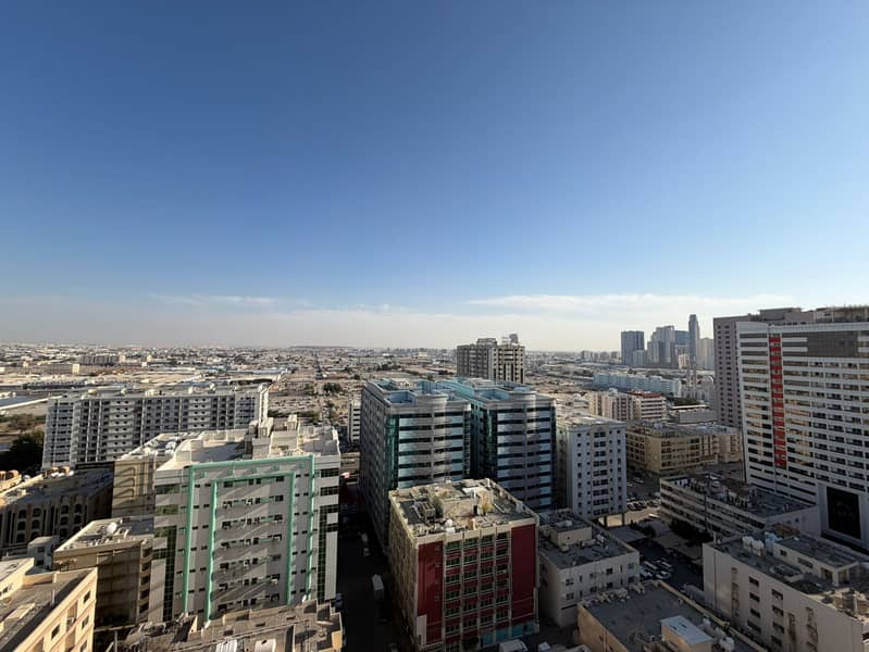 Second occupant \ Free parking \ Free maintenance service \ Two-bedroom ...