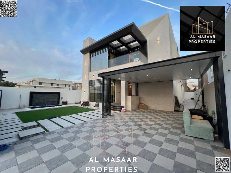 Luxury villa with a modern design, 5000 sq ft, with a large garden ...