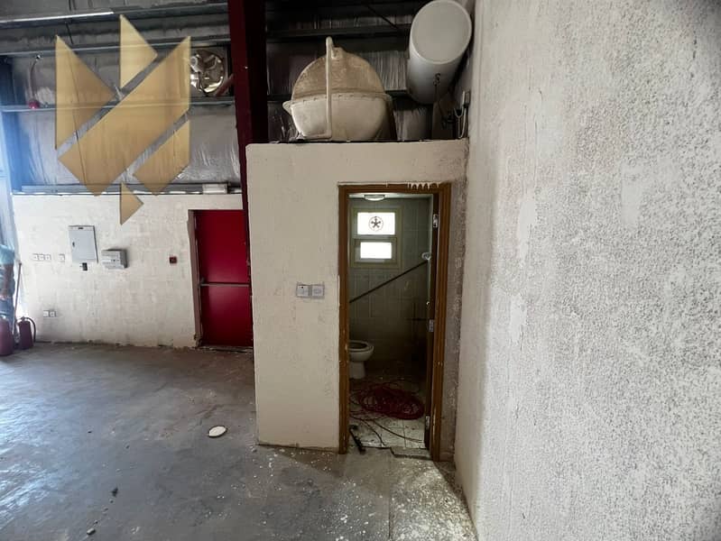 Warehouse for rent in Industrial Area 18, designated for storage ...