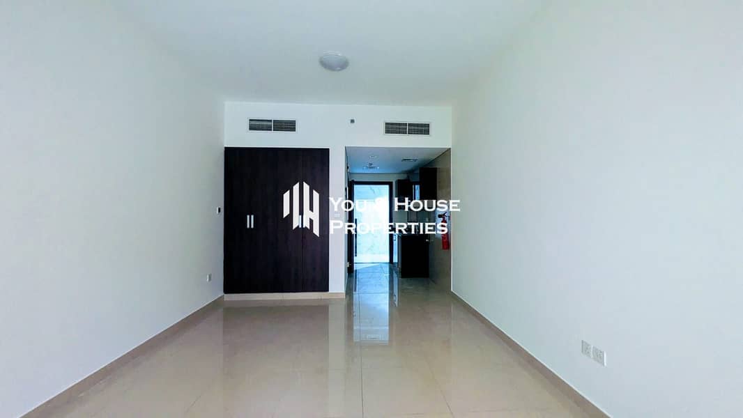 Elegant - Prime Studio For Rent | Bright & Airy | With Pool View- Best ...