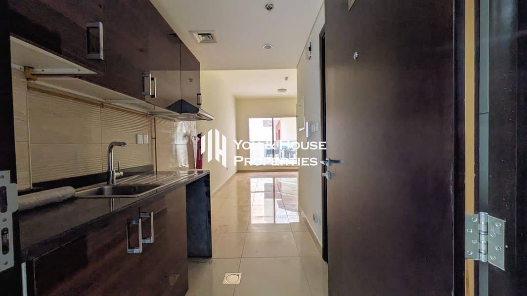 Elegant - Prime Studio For Rent | Bright & Airy | With Pool View- Best ...