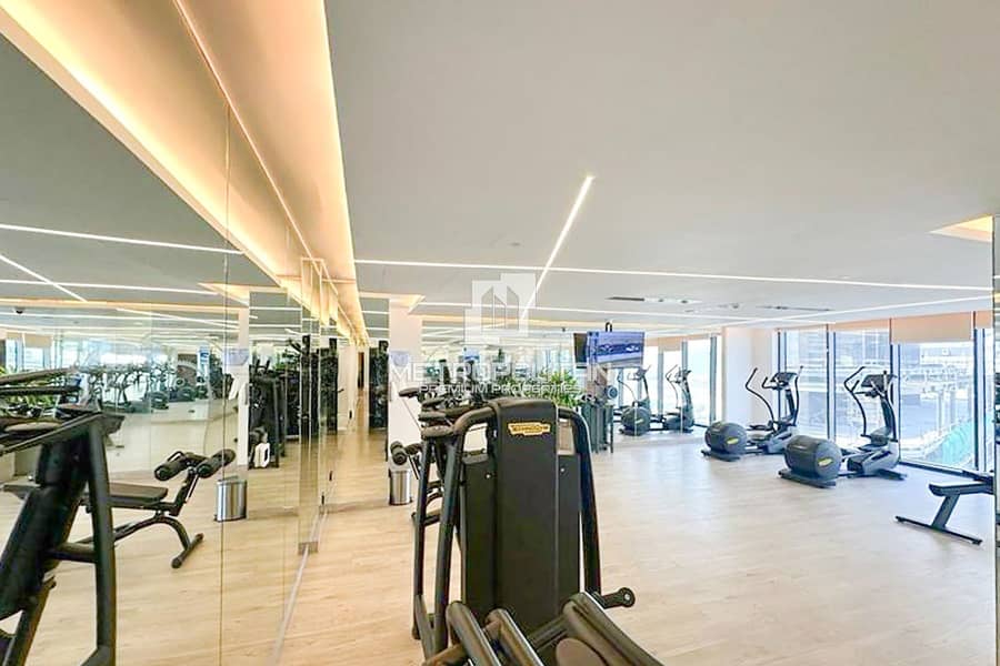 Luxury Furnished Studio | High Floor | Canal Views | Bayut.com