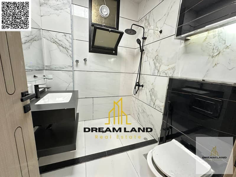 Don’t miss it Luxury villa in Al Bahia, 5 master BRs + roof, super ...