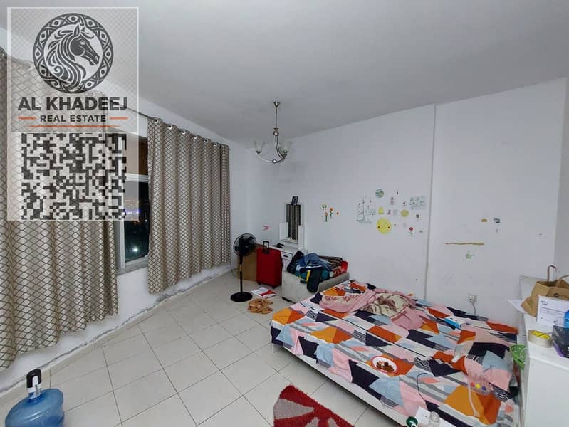 A unique opportunity to own a very spacious apartment in Horizon Towers ...