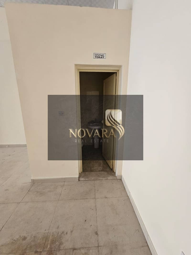 Warehouse or showroom for rent in Al Jurf Industrial 3 behind China ...