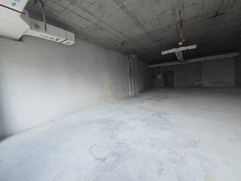 Shell and Core office with 4 parking in Bay square | Bayut.com