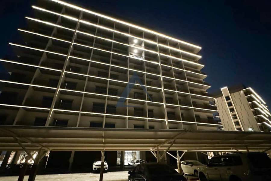 Luxury Living | 12 Cheques | Burj Khalifa View | Bayut.com