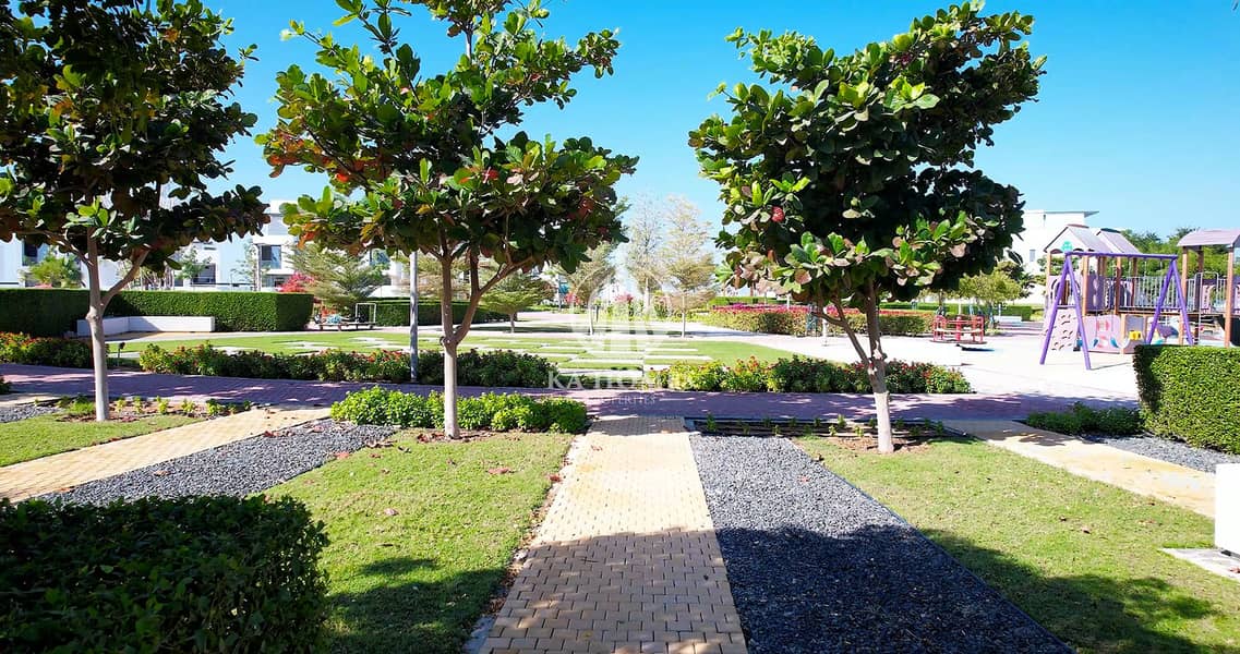 Prime location with sea and nature views | Exclusive 4% discount ...