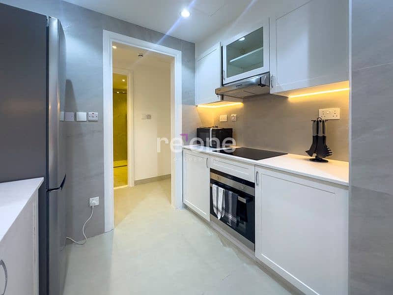 Luxury 1BR Waterfront Living, Azure Dubai Marina | Bayut.com