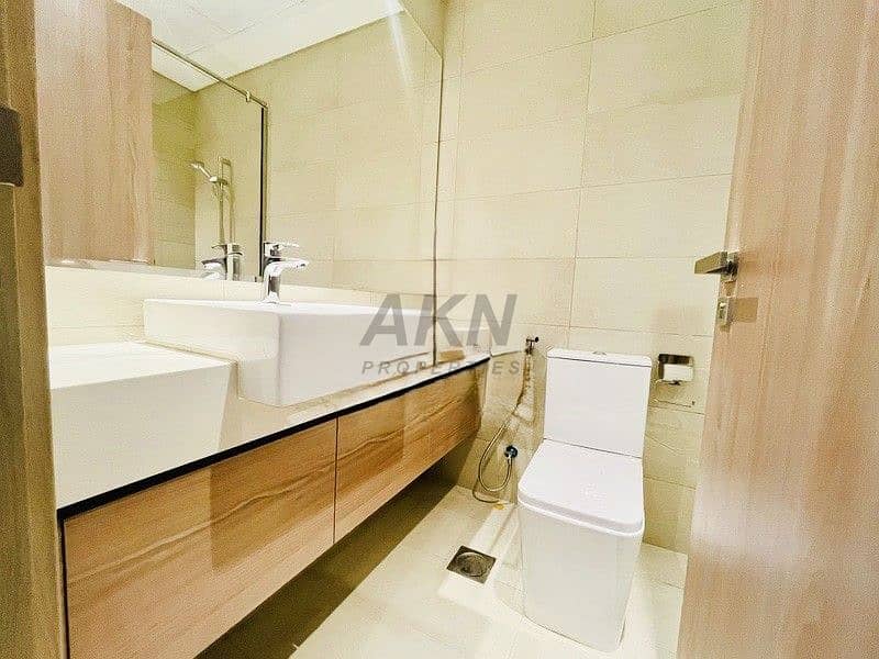 Spacious Studio | Prime Location | Vacant | Bayut.com