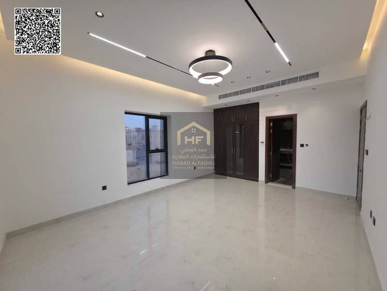 Luxury villa with a modern design, 5000 sq ft, with a garden, behind ...