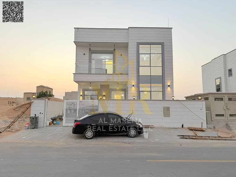 Turnkey villa with all fees included, on the main street, ready to move ...