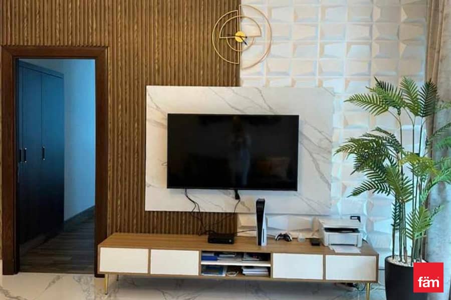 Prime Location | Canal Views | High Floor | Bayut.com