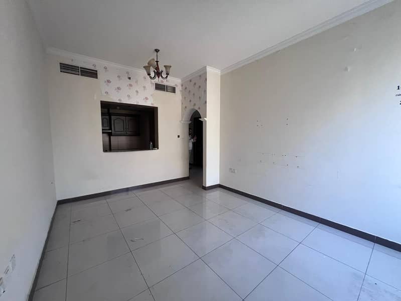 Spacious one-bedroom apartment with living room and master suite, open ...
