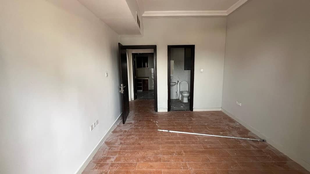 One bedroom and living room with two bathrooms and a master bedroom in ...