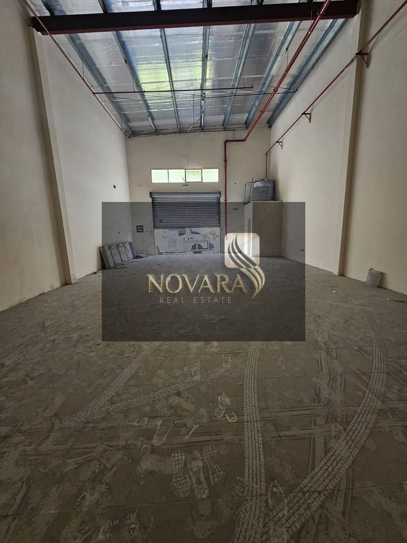 Warehouse for annual rent in Al Jurf Industrial Area 1, Ajman, on a ...