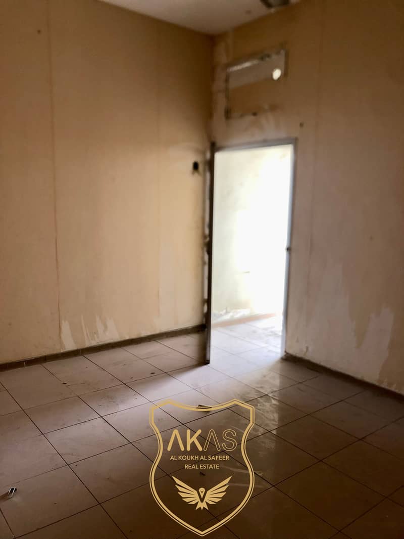 I have big 1BHK with Balcony for Family | Bayut.com