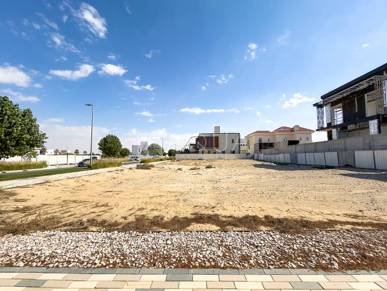 PREMIUM CORNER PLOT | FREEHOLD | MULTIPLE OPTIONS | Bayut.com