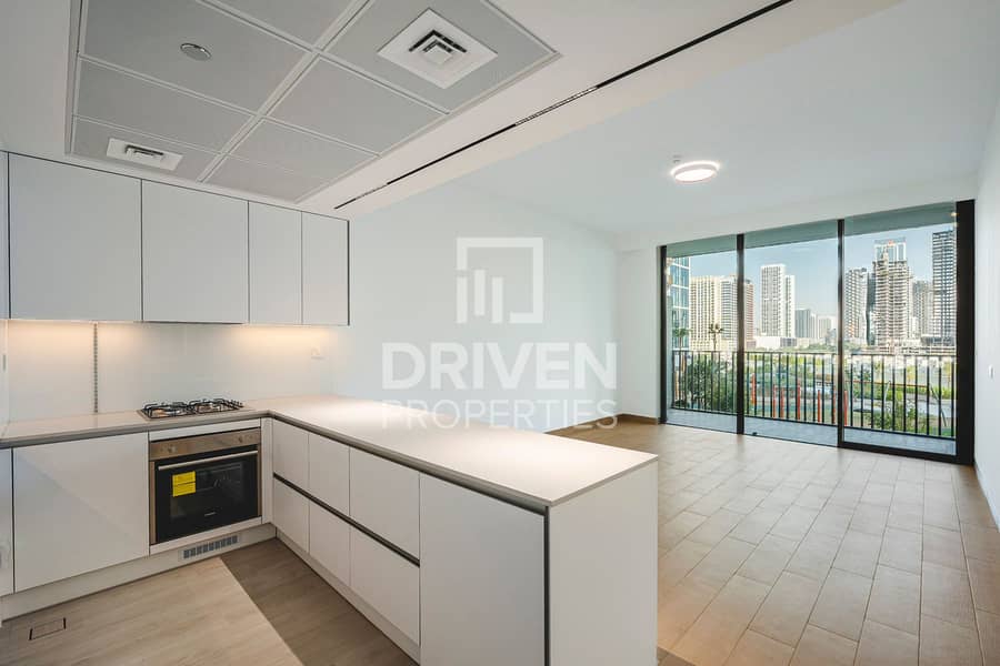 Ready to move in | Mid Floor | Spacious Layout | Bayut.com