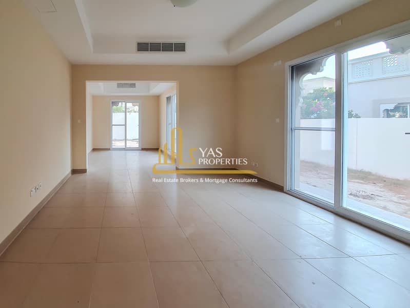 Massive 5BR Independent Villa | Maid Room | Bayut.com