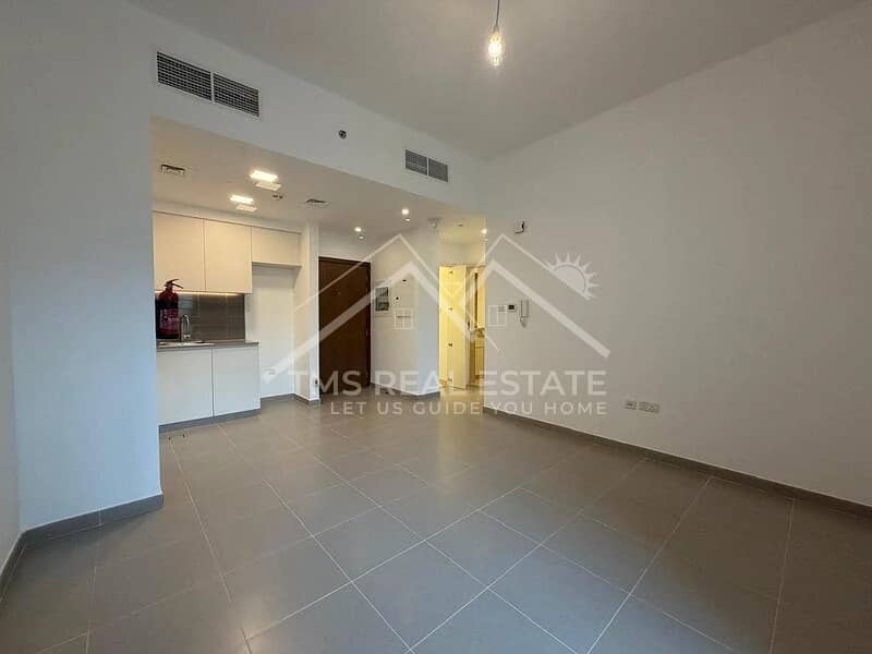 Pool Facing | Huge Layout With Balcony | Vacant | Bayut.com