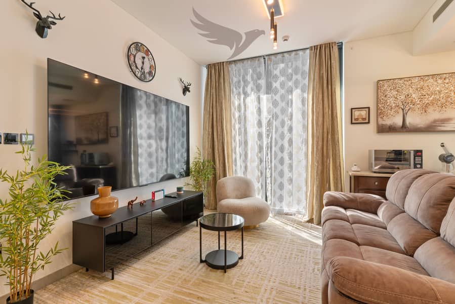 Exclusive Corner Unit with Stunning Views | Motivated Seller | Bayut.com