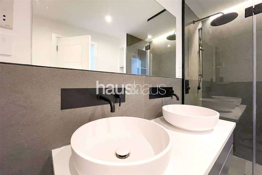 Fully Upgraded | Vacant on Transfer | Motivated | Bayut.com