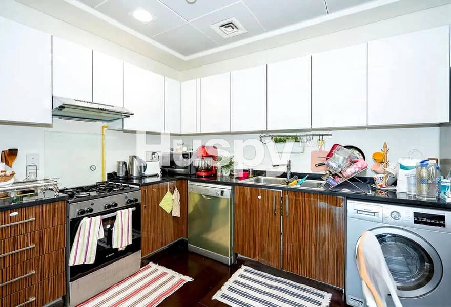 Fully Furnished | Open Plan | Lake view | Bayut.com