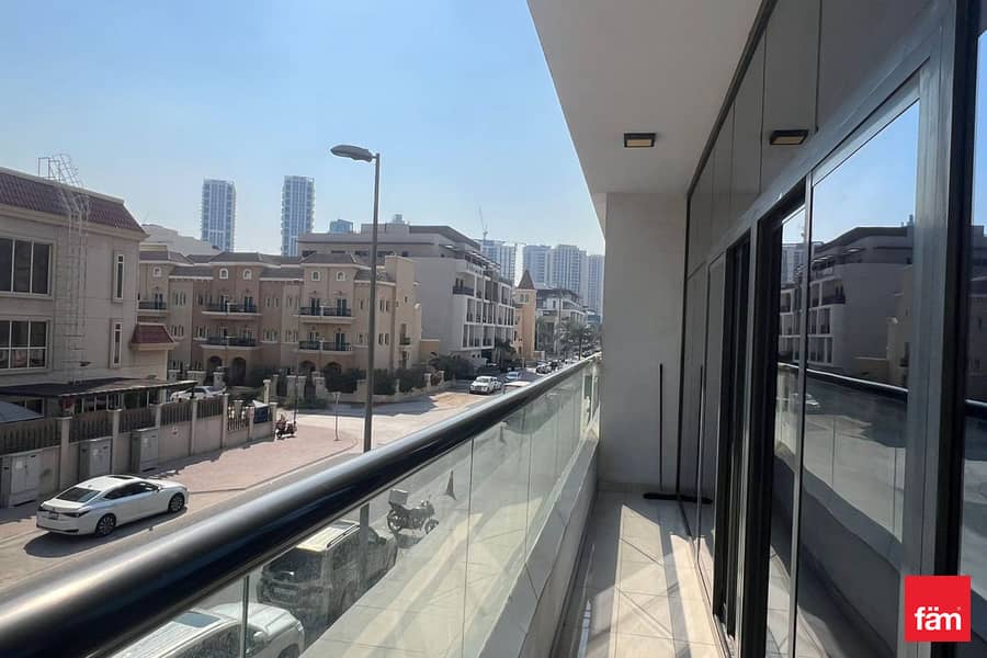 Large 1br| Vacant On Transfer | Quiet Building | Bayut.com