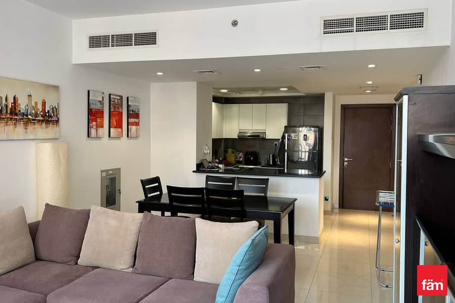 Large 1br| Vacant On Transfer | Quiet Building | Bayut.com