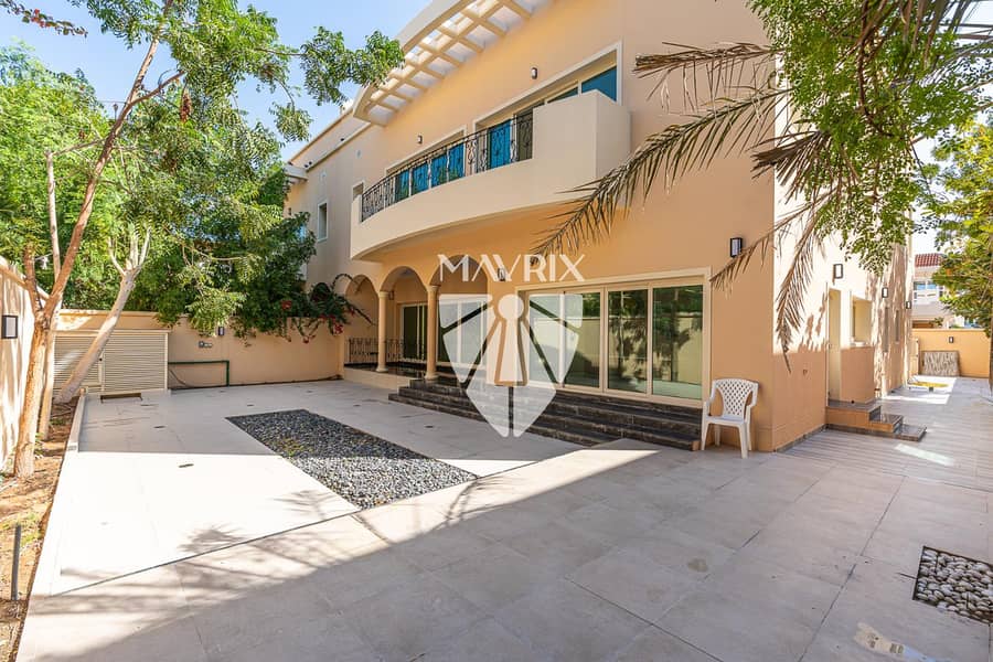 Spacious 5 BR | Upgraded | Prime Location | Bayut.com