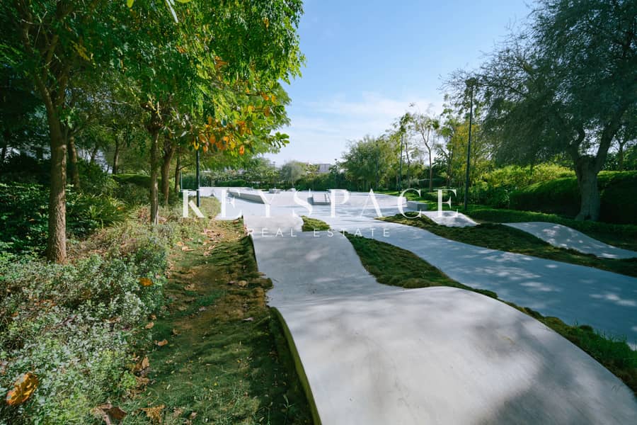 Family Villa with Private Garden & Integrated Smart Living | Resale ...